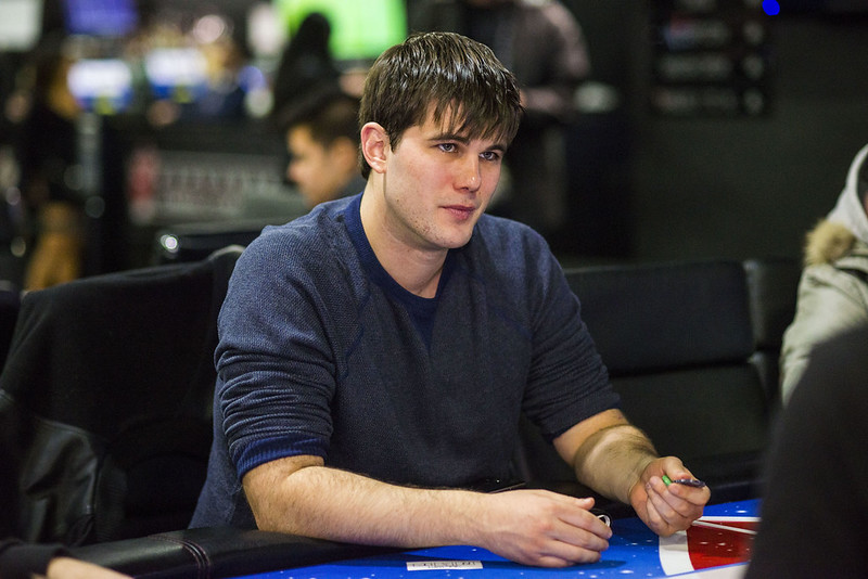 Alex Fitzgerald wyjaśnia, na czym polega opłacalna gra w pokera ...